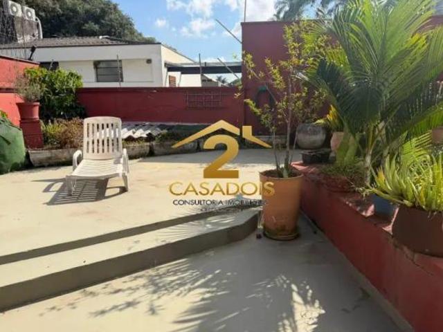 Casa à Venda com 358 m² com 4 quartos e 4 vagas no Alto de Pinheiros SP