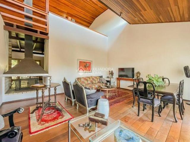 Casa á venda com 367 m² de área privativa, 4 quartos e 4 vagas no bairro Jardim Isabel