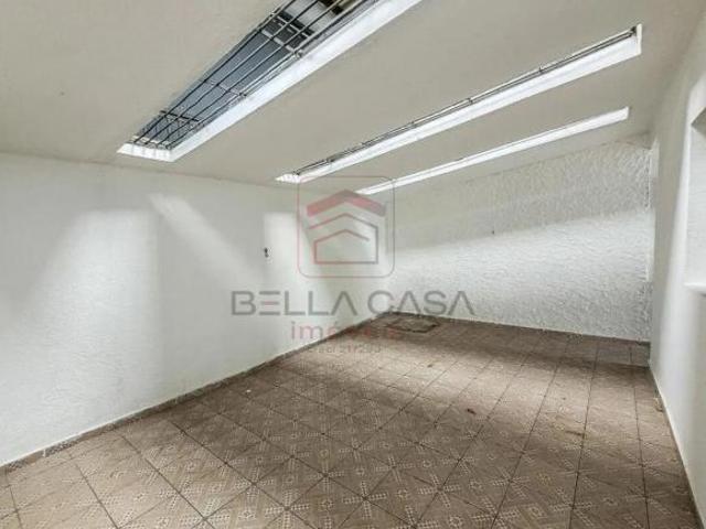 Casa à venda com 380m², 3 quartos e 4 vagas