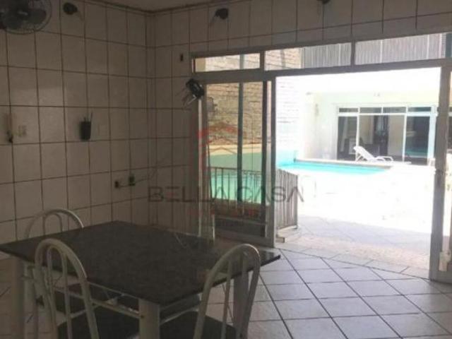 Casa à venda com 380m², 3 quartos e 4 vagas
