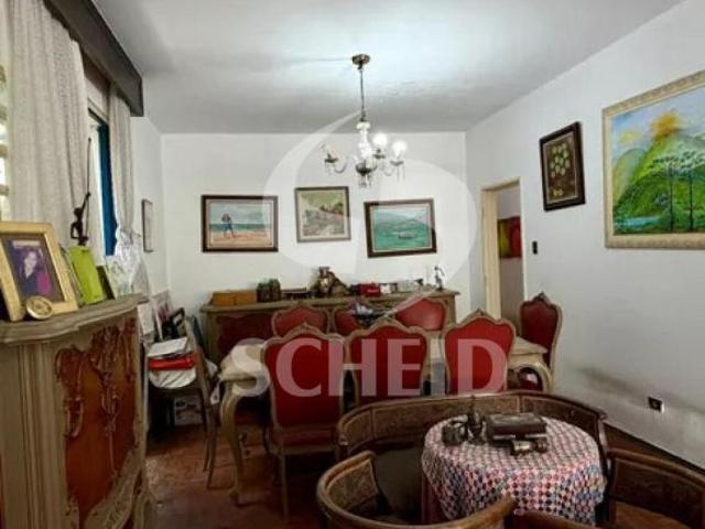 Casa à venda com 380m², 3 quartos e 6 vagas
