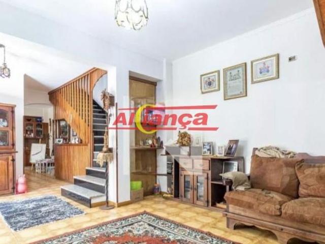 Casa à venda com 385m², 5 quartos e 2 vagas