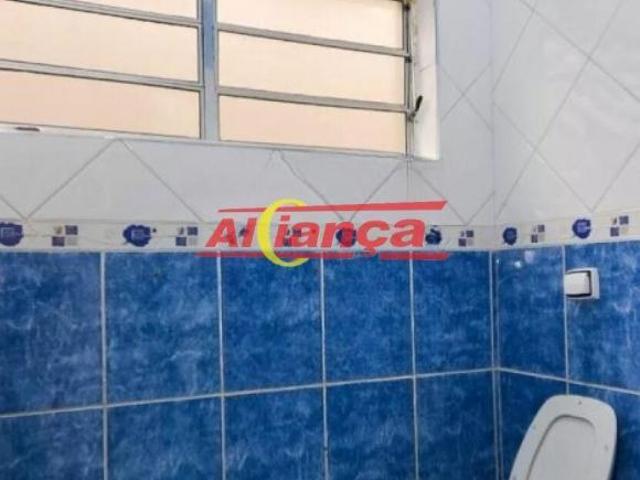 Casa à venda com 390m², 3 quartos e 3 vagas com piscina privativa