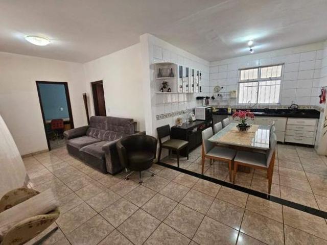 Casa à venda com 395,72 m² no Buritis