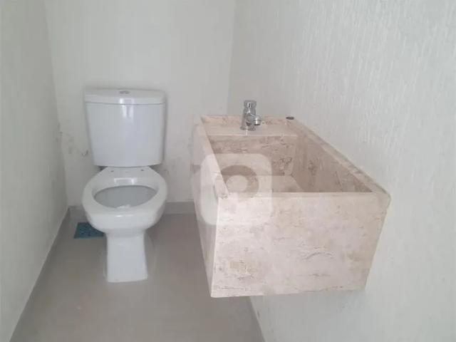 Casa à venda com 315m2, com 3 suítes no Recreio dos Bandeirantes