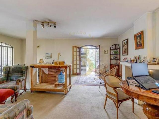 Casa à venda com 329m² 4 quartos 3 suítes 3 vagas 5 banheiros Alto da Boa Vista / Sp