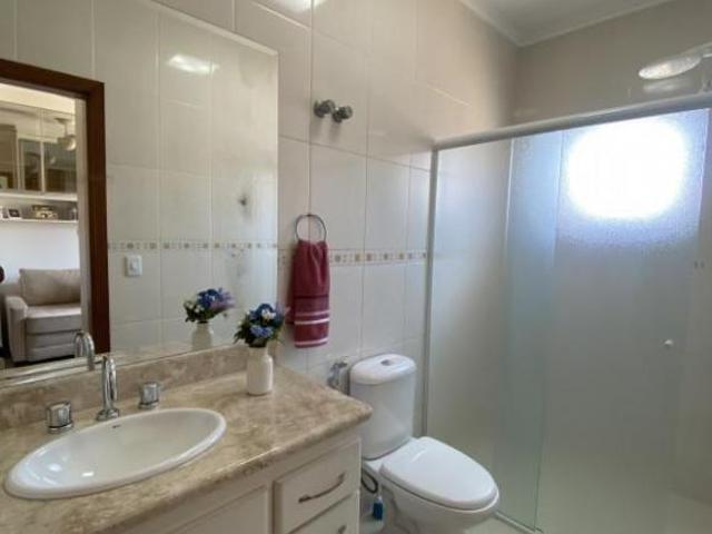 Casa à venda com 330m² com 4 quartos sendo 03 suítes em São Caetano SP