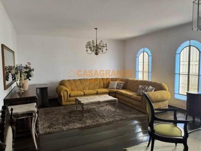 Casa a venda com 334ms², no jardim Esplanada ll
