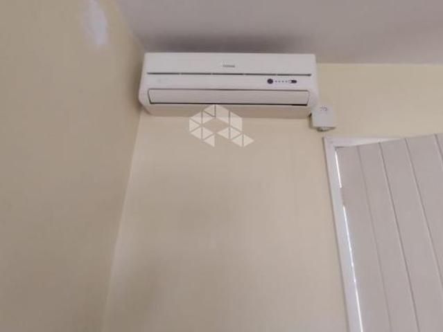 Casa à venda com 3 dormitórios, 1 vaga garagem, com amplo salão no térreo para uso comercial