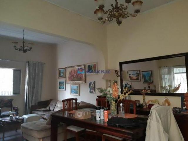 Casa a Venda com 3 dormitórios, 1 vaga, 102 m², região Vila Clementino