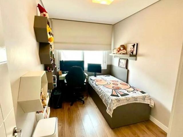 Casa à venda com 3 dormitórios, 1 suíte, 5 vagas, São Luiz, Caxias do Sul, RS