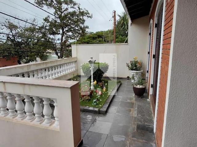 Casa à venda com 3 dormitórios 1 suíte, 2 vagas de garagem e edícula, 180m² Jardim Torres São J