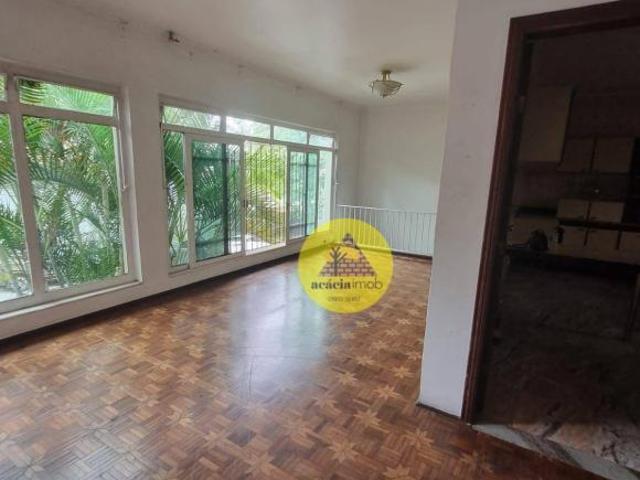 Casa à venda com 3 dormitórios 1 suite e 3 vagas, 200 m², R$ 980.000,00 Parque São Domingos Sã