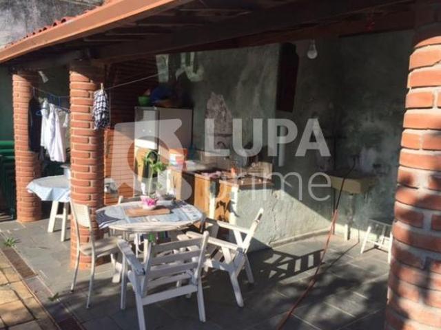 Casa à venda com 3 dormitórios à venda na Vila Pedra Branca!