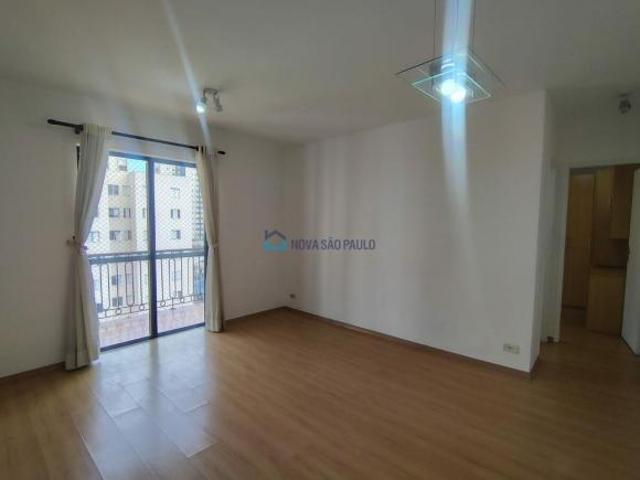 Casa à venda com 3 dormitórios e 2 vagas no Ipiranga