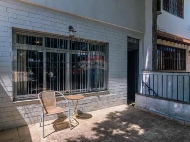 Casa à venda com 3 dormitórios e 2 vagas, 147 m² por R$ 990.000,00 Perdizes
