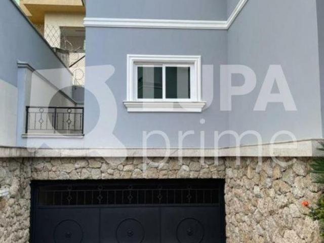 CASA Á VENDA COM 3 DORMITÓRIOS EM CONDOMÍNIO DE ALTO PADRÃO VILA ALBERTINA