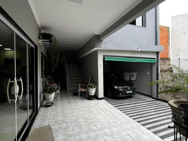 Casa à Venda com 3 dormitórios em Franco da Rocha