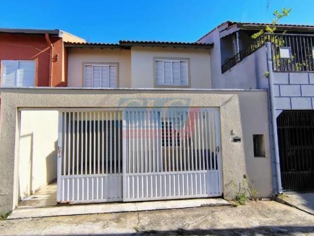 Casa á Venda com 3 Dormitorios, Edícula com Banheiro e 2 vagas de garagem Jardim Tropical Indaia