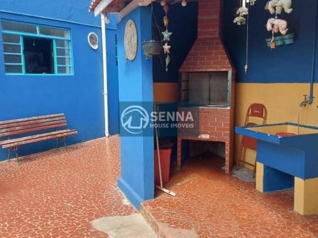 Casa à Venda com 3 Dormitórios, Edícula e 2 Vagas ? 228 m²