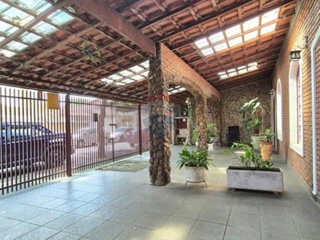 Casa à venda, com 3 dormitórios no Bosque dos Eucaliptos, zona sul de São José dos Campos