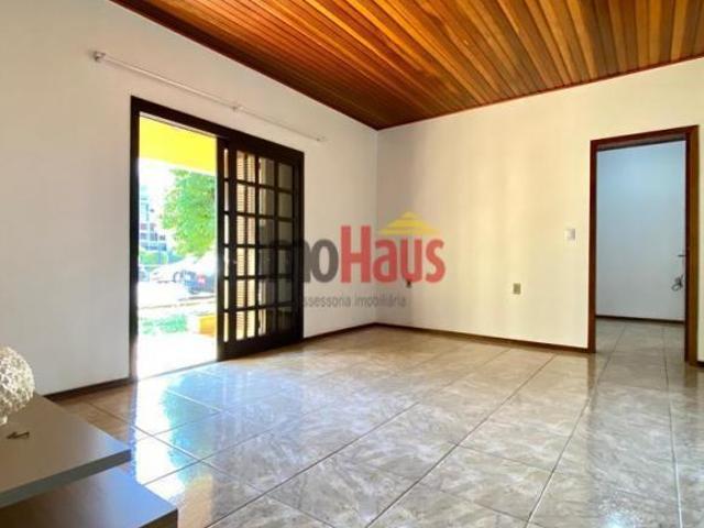 Casa a venda com 3 dormitórios no Bairro Bom Pastor em Igrejinha