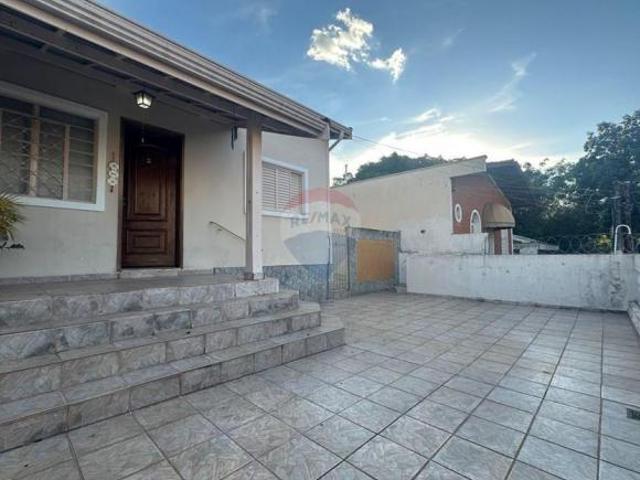 Casa a venda com 3 dormitórios no Jardim Proença