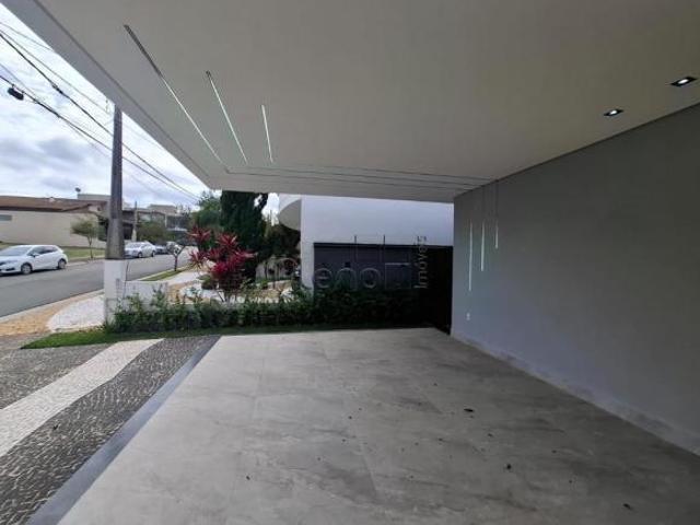 Casa à venda com 3 dormitórios no Swiss Park, Campinas