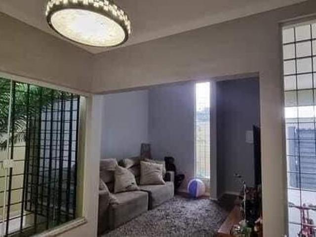 Casa à venda com 3 dormitórios sendo 02 suítes no Portal Ville Primavera