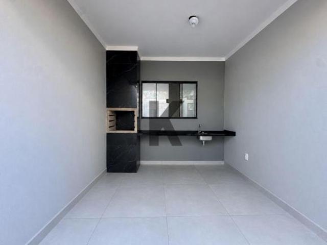 Casa a venda com 3 dormitórios sendo 1 suíte com área gourmet no Bairro Vergani