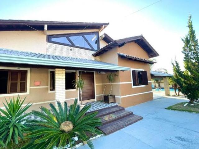 CASA À VENDA COM 3 DORMITÓRIOS SENDO 1 SUÍTE EM VIAMÃO RS