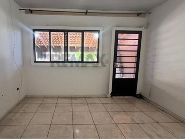 Casa a venda com 3 dormitórios sendo 1 suíte no Jardim Panorâmico