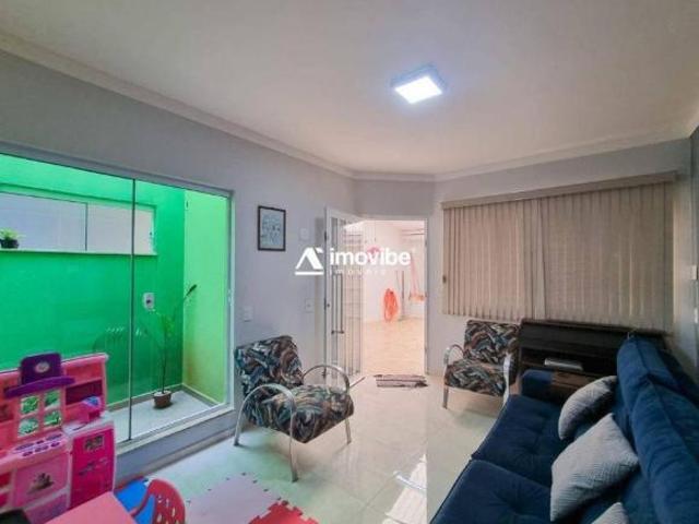 Casa à venda com 3 dormitórios, sendo 1 suíte, no Residencial Vale das Nogueiras em Americana–SP