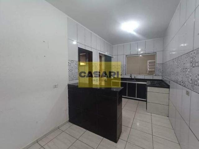 Casa à Venda com 3 dormitórios sendo 2 suítes, no Bairro Residencial Água Branca