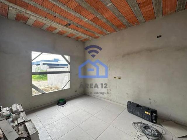 Casa à venda, com 3 dormitórios, piscina, no Balneário Recanto do Sol, Caraguatatuba, SP
