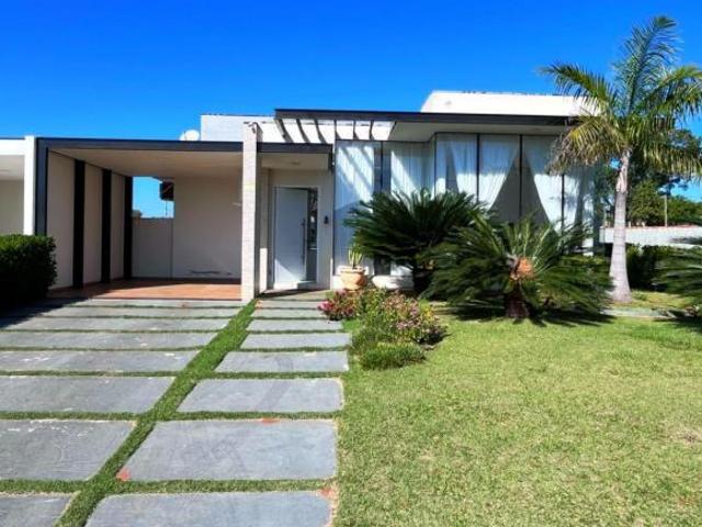 Casa a venda com 3 Suítes Ninho Verde 2
