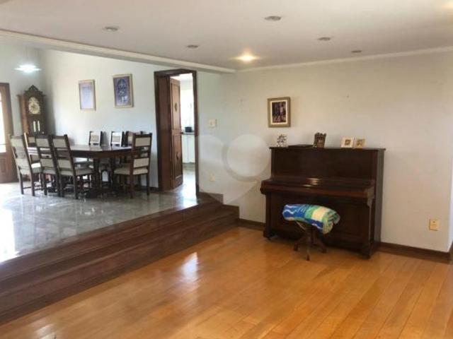 Casa à venda com 3 suítes no condomínio Faber I, São Carlos