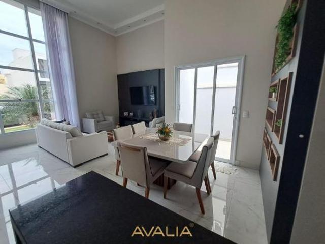 Casa à venda com 3 suítes no Condomínio Jardim Residencial Maria Dulce, Indaiatuba, SP
