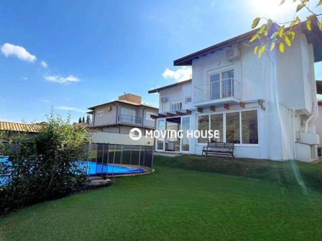 Casa à Venda com 3 Suítes no Condomínio Moinho de Vento Valinhos/SP