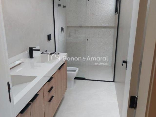 Casa a venda com 3 suítes no Condomínio Santorini em Paulínia, SP