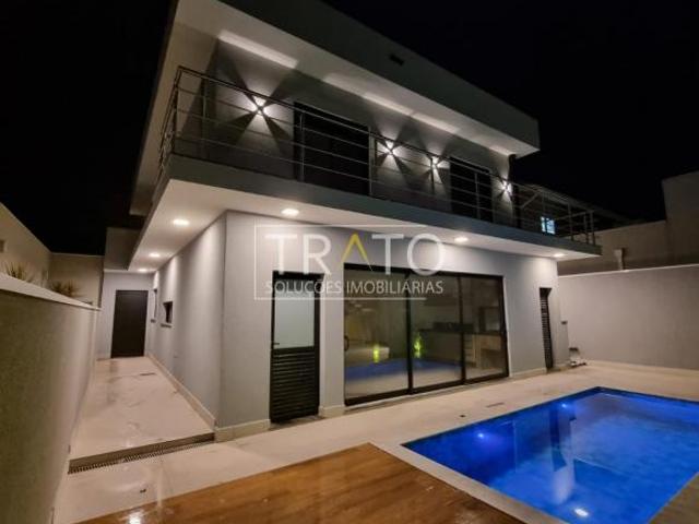 Casa à venda com 3 suítes no condomínio Portal do Jequitibá em Valinhos, SP