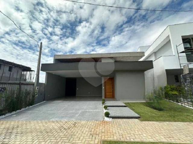 Casa à venda com 3 suítes no condomínio Village Damha IV, São Carlos