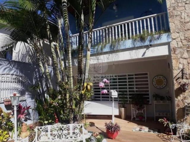 CASA Á VENDA COM 3 SUÍTES NO HORTO FLORESTAL PERMUTA NA PRAIA GRANDE OU SANTOS