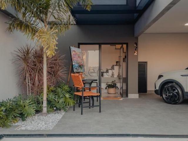 Casa à venda com 3 suítes no Residencial Viena, Indaiatuba
