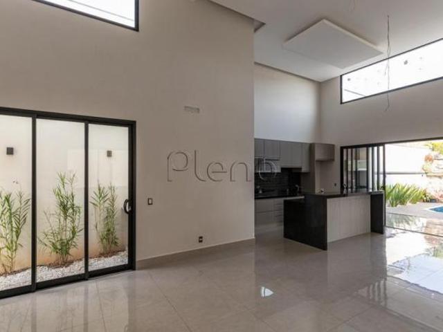 Casa à venda com 3 suítes no Roncáglia, Valinhos