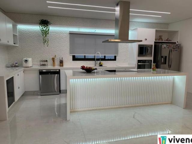 CASA À VENDA COM 3 SUÍTES NO TERRAS DA ALVORADA, JUNDIAÍ SP!