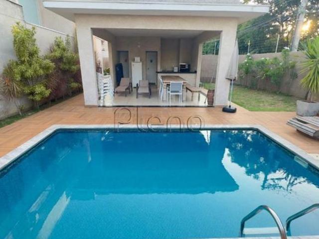 Casa à Venda no Condomínio Via Verona em Valinhos, no bairro Apaga Fogo