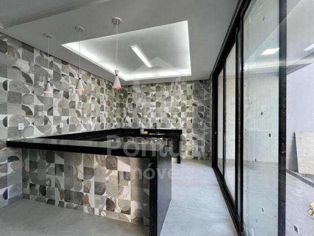 Casa à venda, com 3 suítes, Alto Umuarama, UBERLANDIA MG