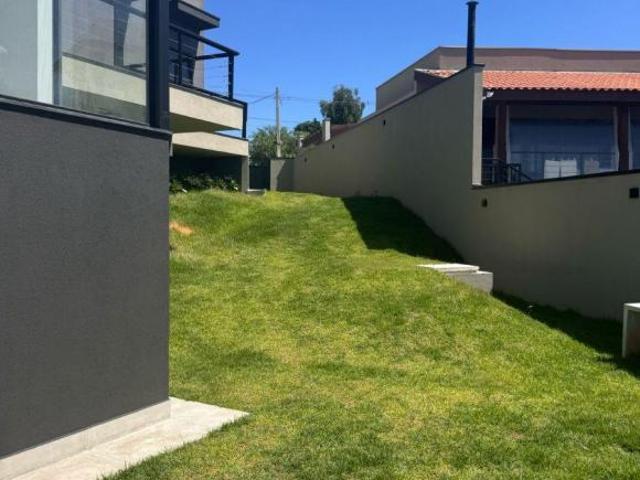 Casa á venda com 3 suítes Condomínio Terras de Jundiaí SP
