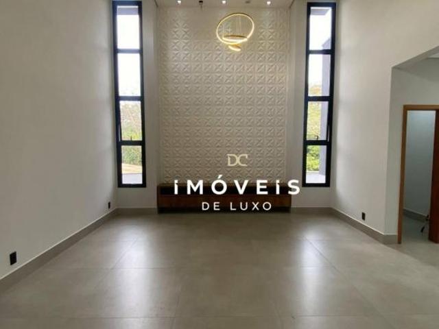 Casa à venda com 3 suítes e escritório no Condomínio Lagos D´Icaraí, Salto/Sp